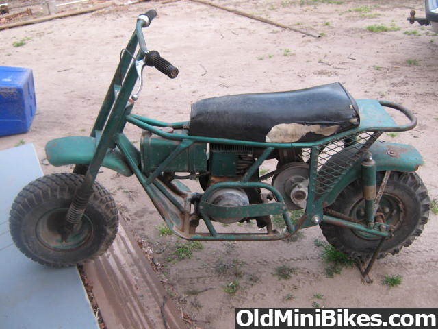 I finally got one! BEARKAT TWISTER!! What year is this one? This sucker is HUGE! | OldMiniBikes.com