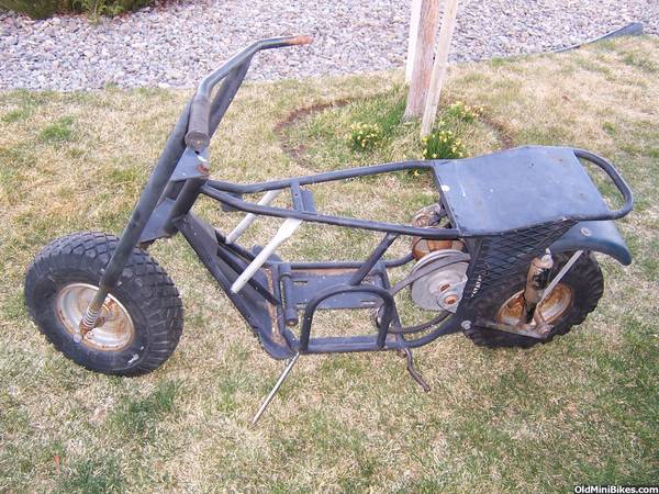 I finally got one! BEARKAT TWISTER!! What year is this one? This sucker is HUGE! | OldMiniBikes.com