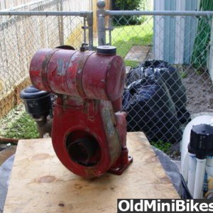 1941_briggs_model_np_pump_engine1 | OldMiniBikes.com