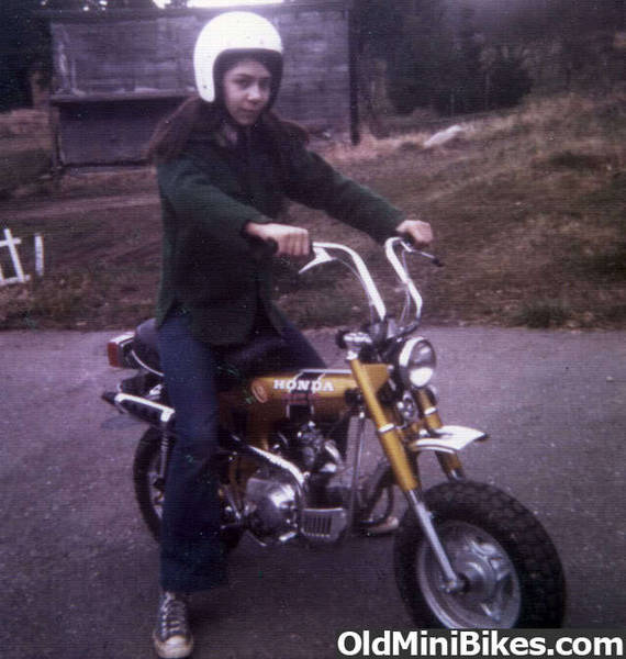 Girls and Mini Bikes | Page 8 | OldMiniBikes.com
