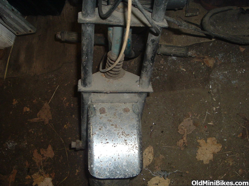 Unknown Mini, unusual engine mount | OldMiniBikes.com