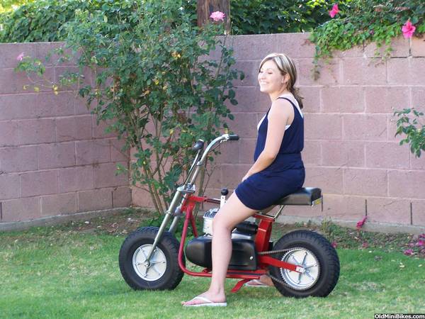 Girls and Mini Bikes | Page 17 | OldMiniBikes.com