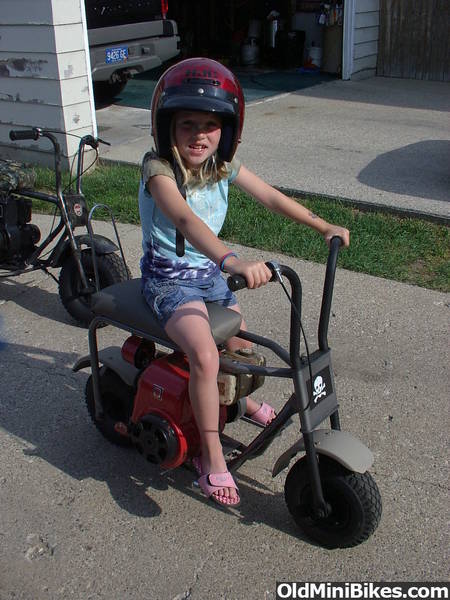 Girls and Mini Bikes | Page 15 | OldMiniBikes.com