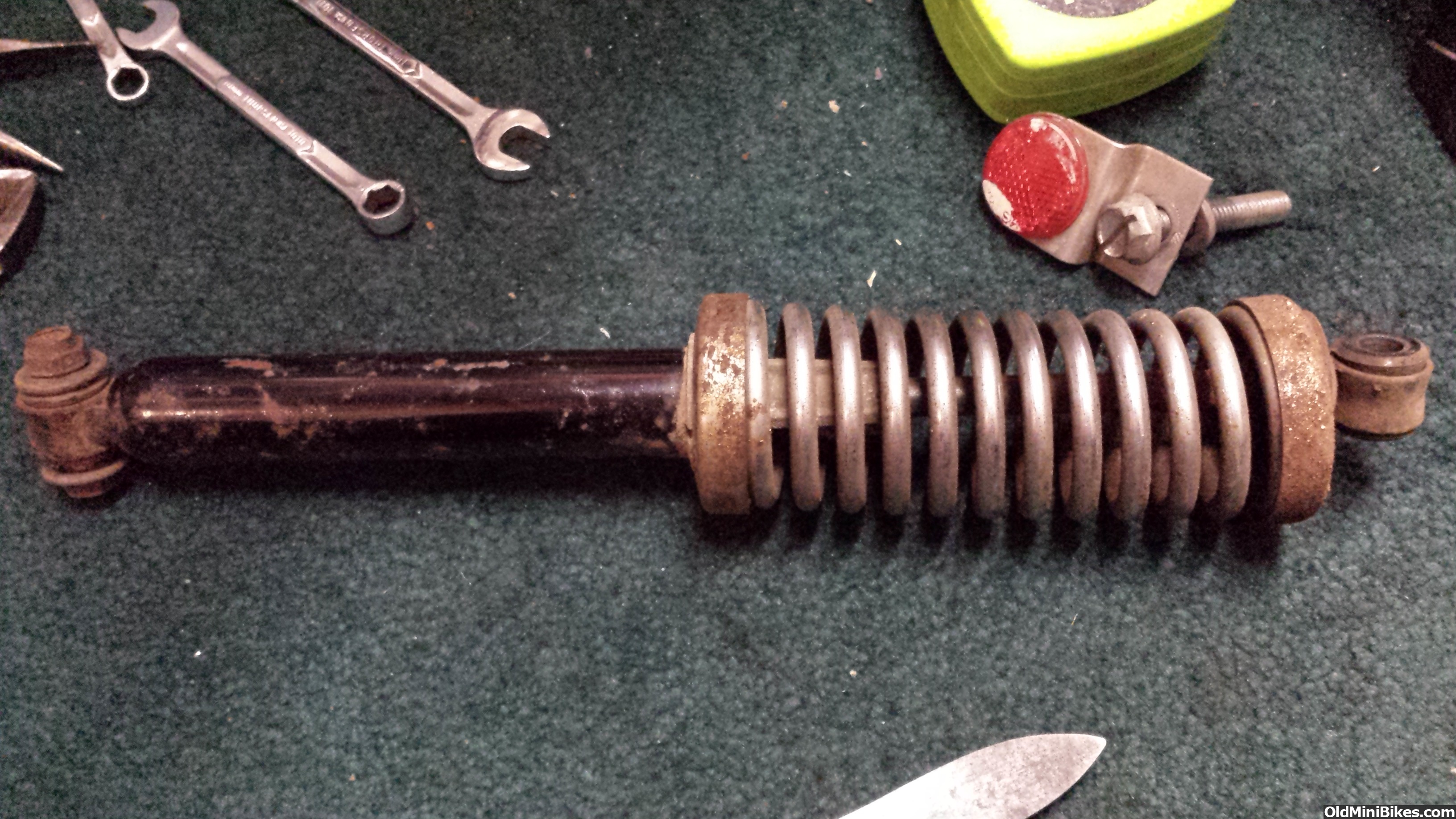1970 Rupp Roadster Rear Shock Disassembly | OldMiniBikes.com