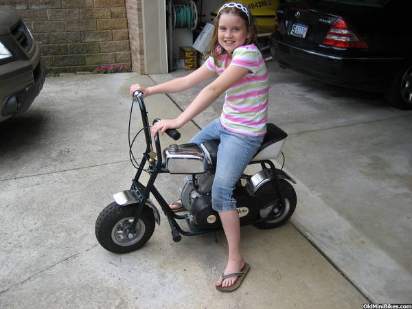 Girls and Mini Bikes | Page 15 | OldMiniBikes.com